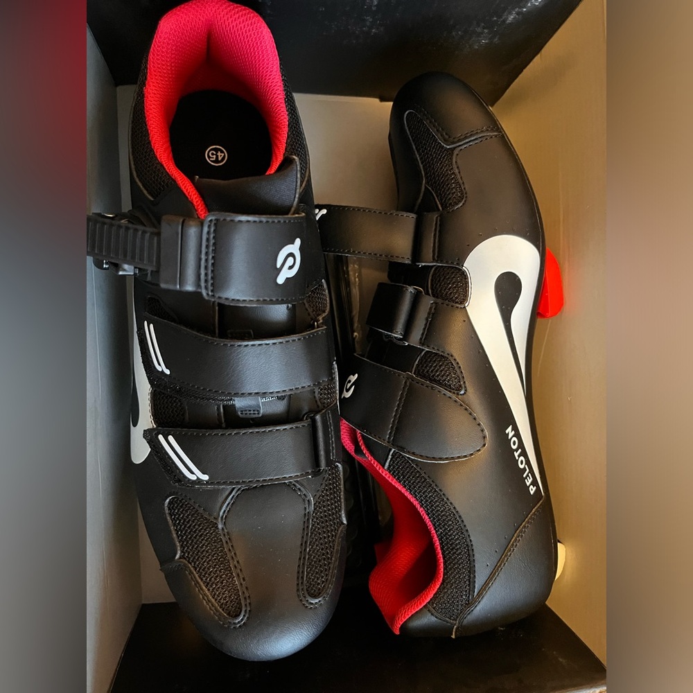 Brand New Men’s Peloton Cycling Shoes. - Gem